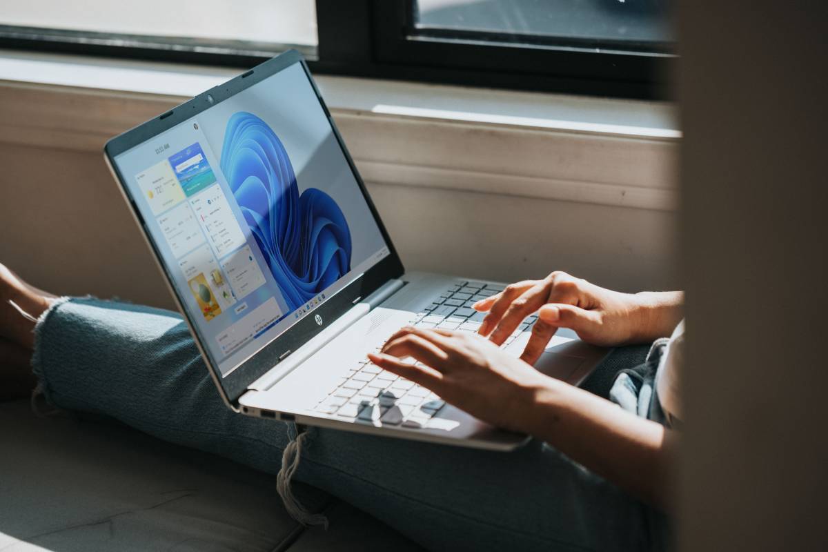 How to Change the Default Download Location on Windows